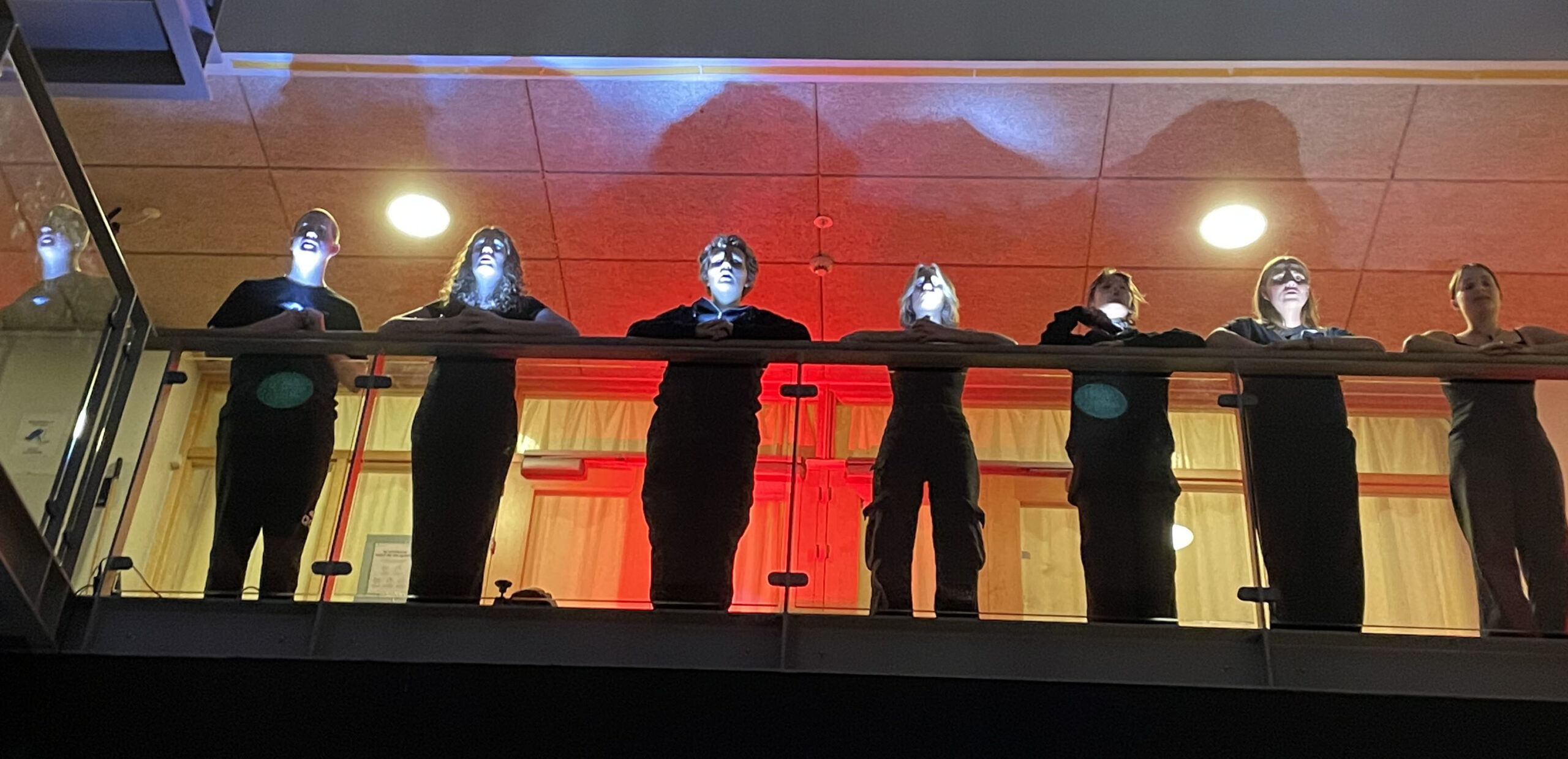 Alle kommer til at miste – unges ord bliver til teater i Valby - Iscene